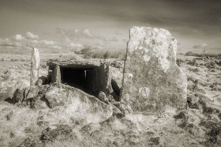 Megalithic Ireland – Tony O'Neill