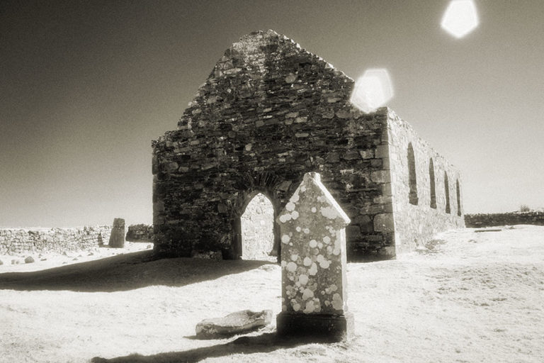 Megalithic Ireland – Tony O'Neill