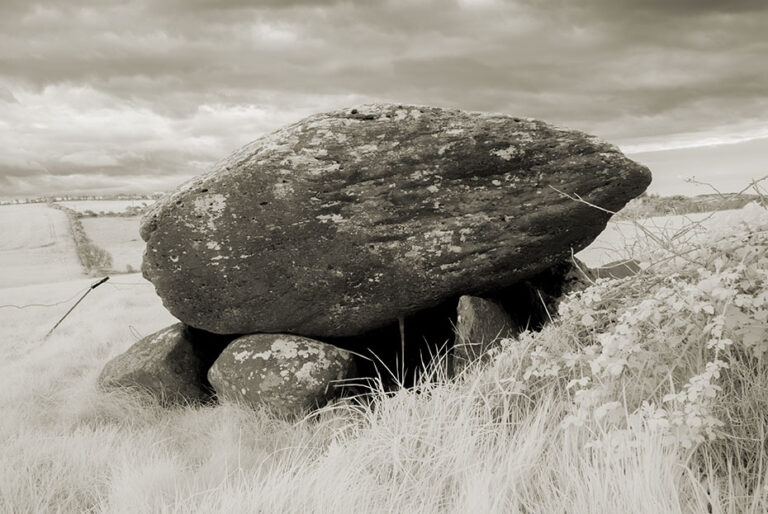 Megalithic Ireland – Tony O'Neill