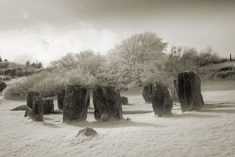 Megalithic Ireland – Tony O'Neill