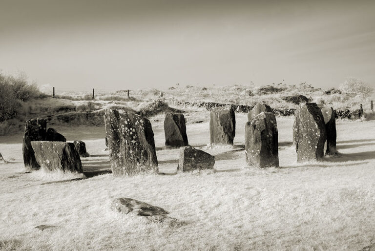 Megalithic Ireland – Tony O'Neill
