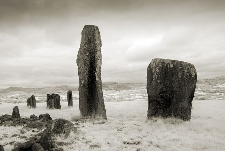 Megalithic Ireland – Tony O'Neill