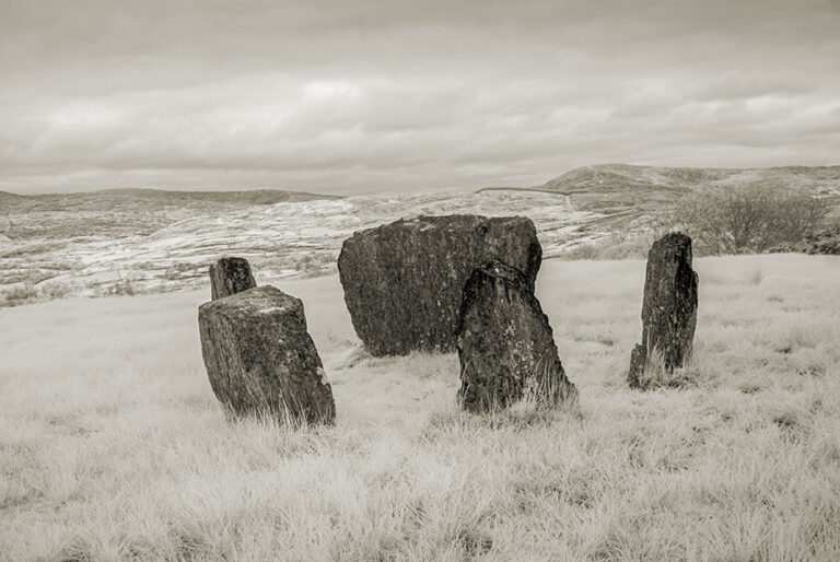 Megalithic Ireland – Tony O'Neill