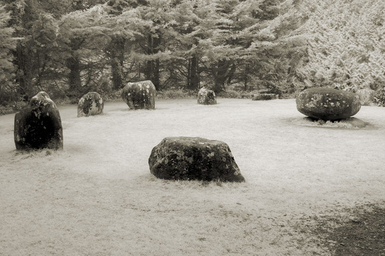Megalithic Ireland – Tony O'Neill